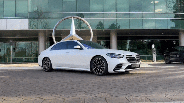 Low-Riders Would Love This Bouncing Mercedes-Benz S-Class | Carscoops