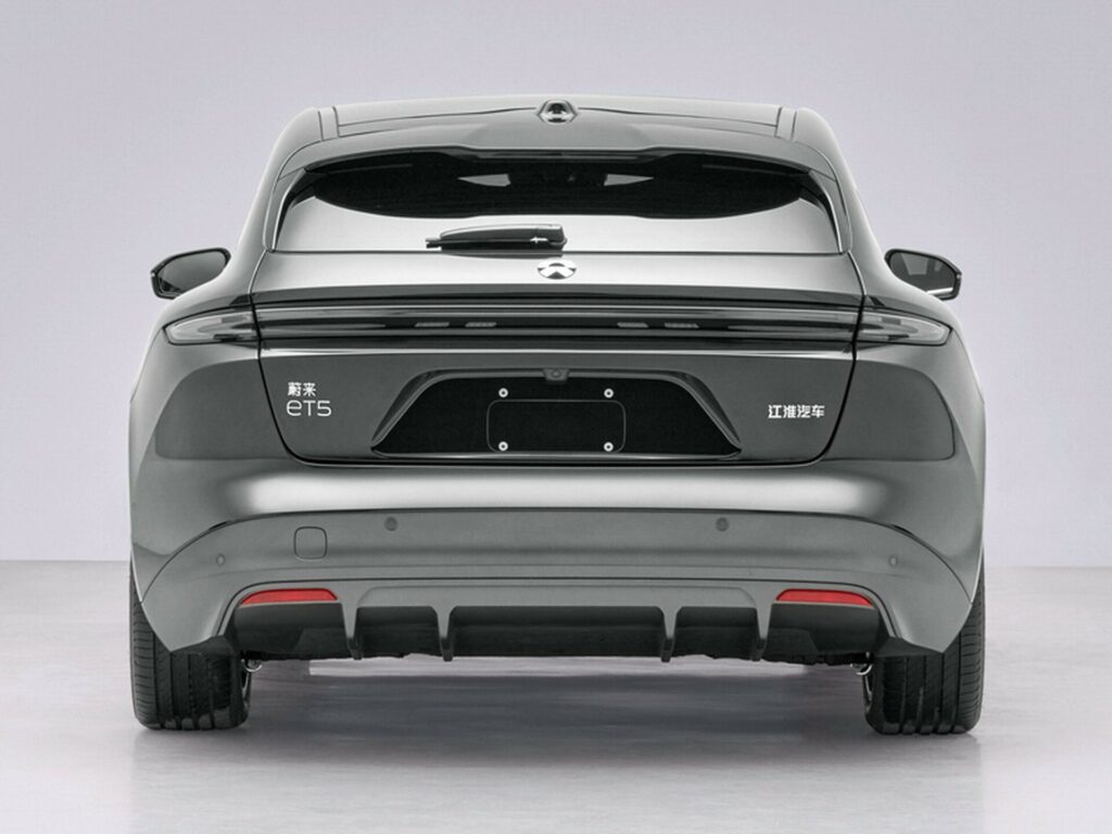 Nio ET5 Estate Emerges With Sleek Design Ahead Of European Launch ...