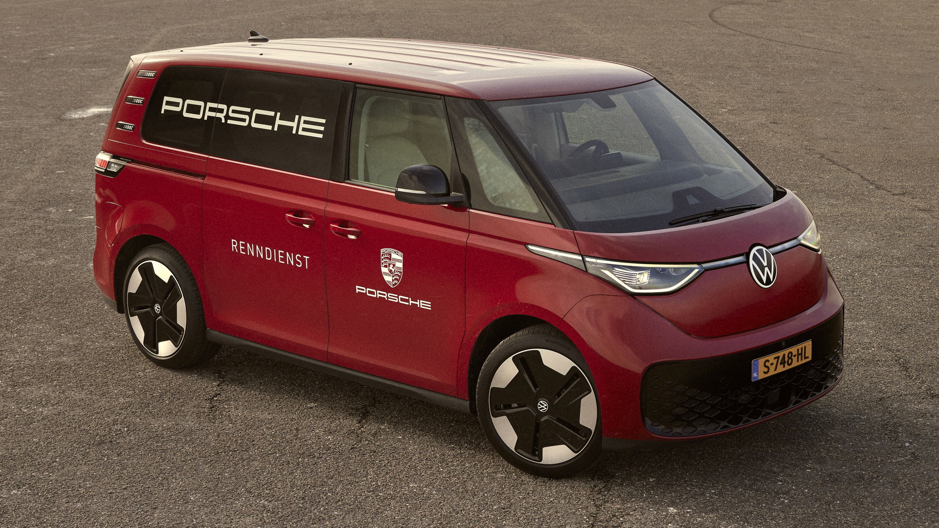 Porsche Gives The VW ID.Buzz A Renndienst Makeover | Carscoops