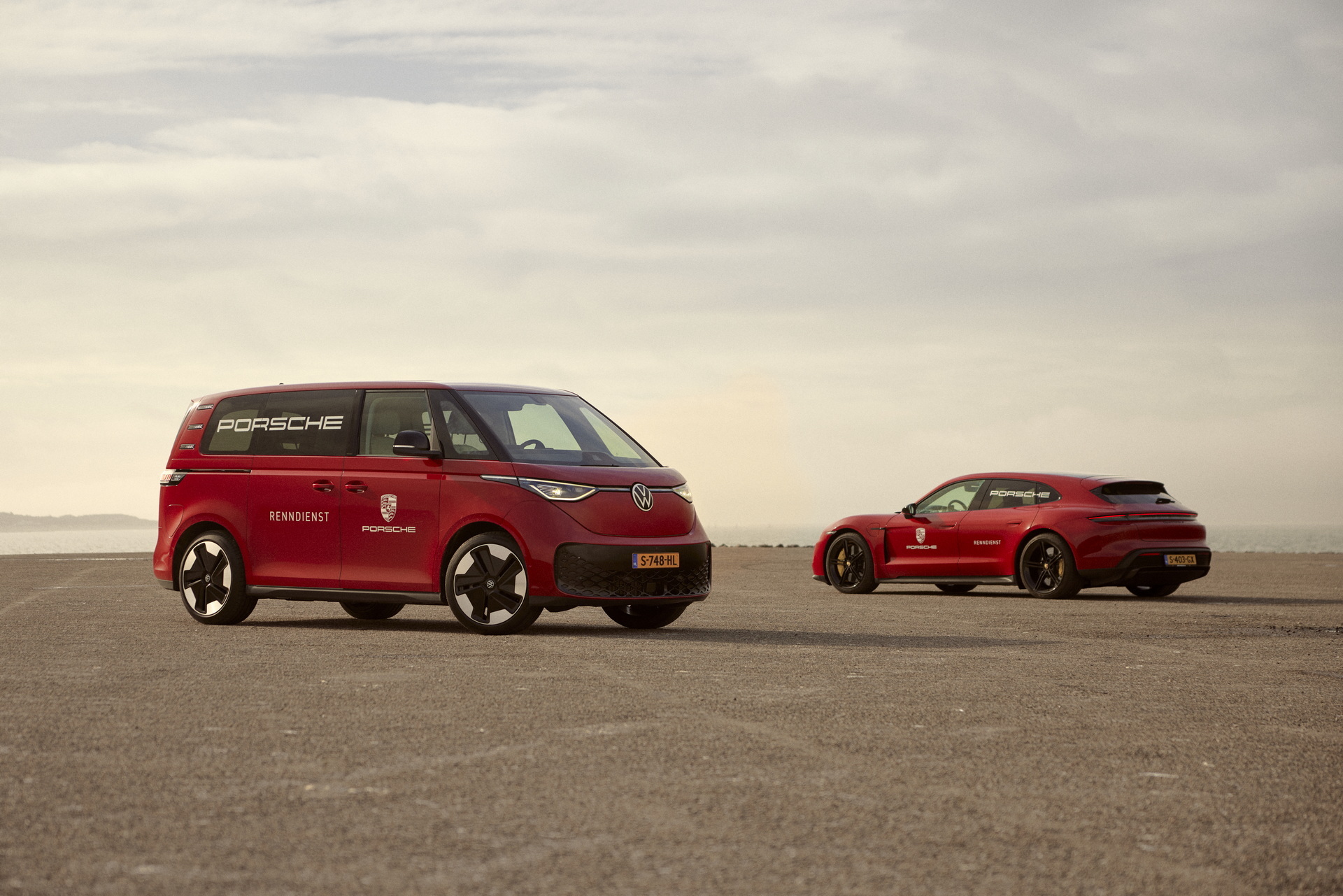 Porsche Gives The VW ID.Buzz A Renndienst Makeover | Carscoops