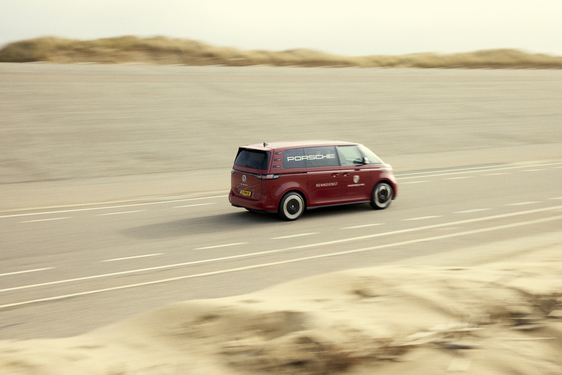 Porsche Gives The VW ID.Buzz A Renndienst Makeover | Carscoops