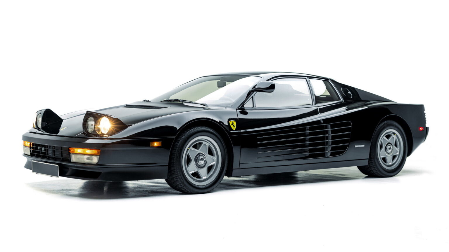 Celebrate The Ferrari Testarossa With Stunning Collection Of Five ...