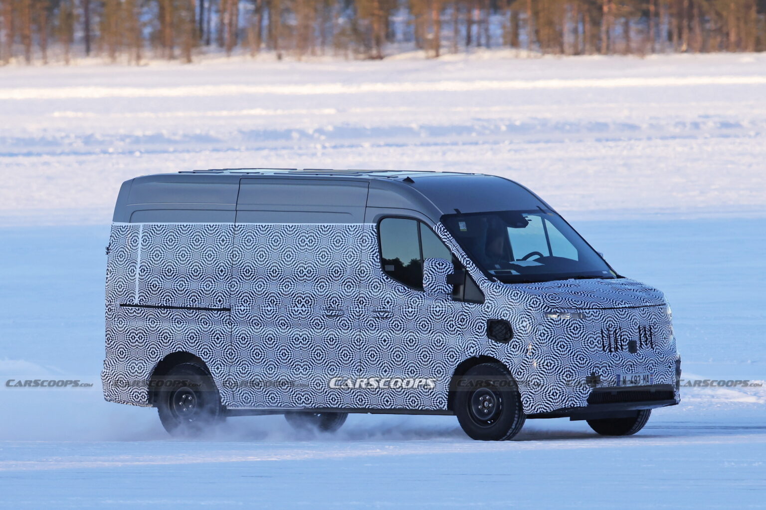 2024 Renault Master LCV Spotted With ICE And EV Powertrains | Carscoops