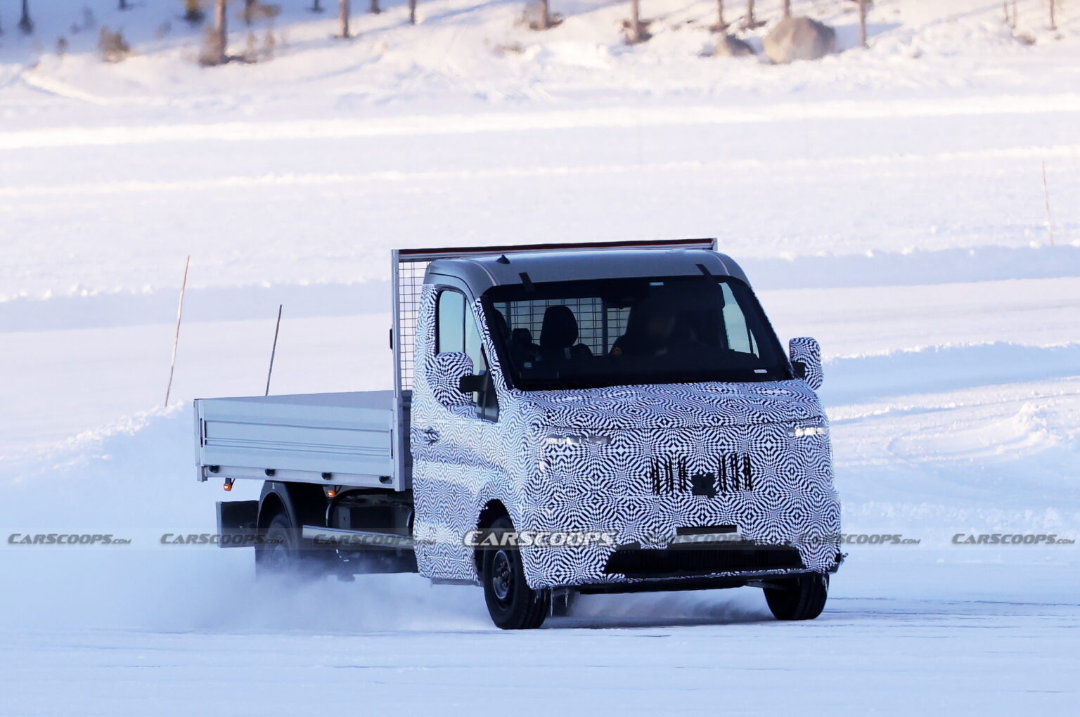 2024 Renault Master LCV Spotted With ICE And EV Powertrains | Carscoops
