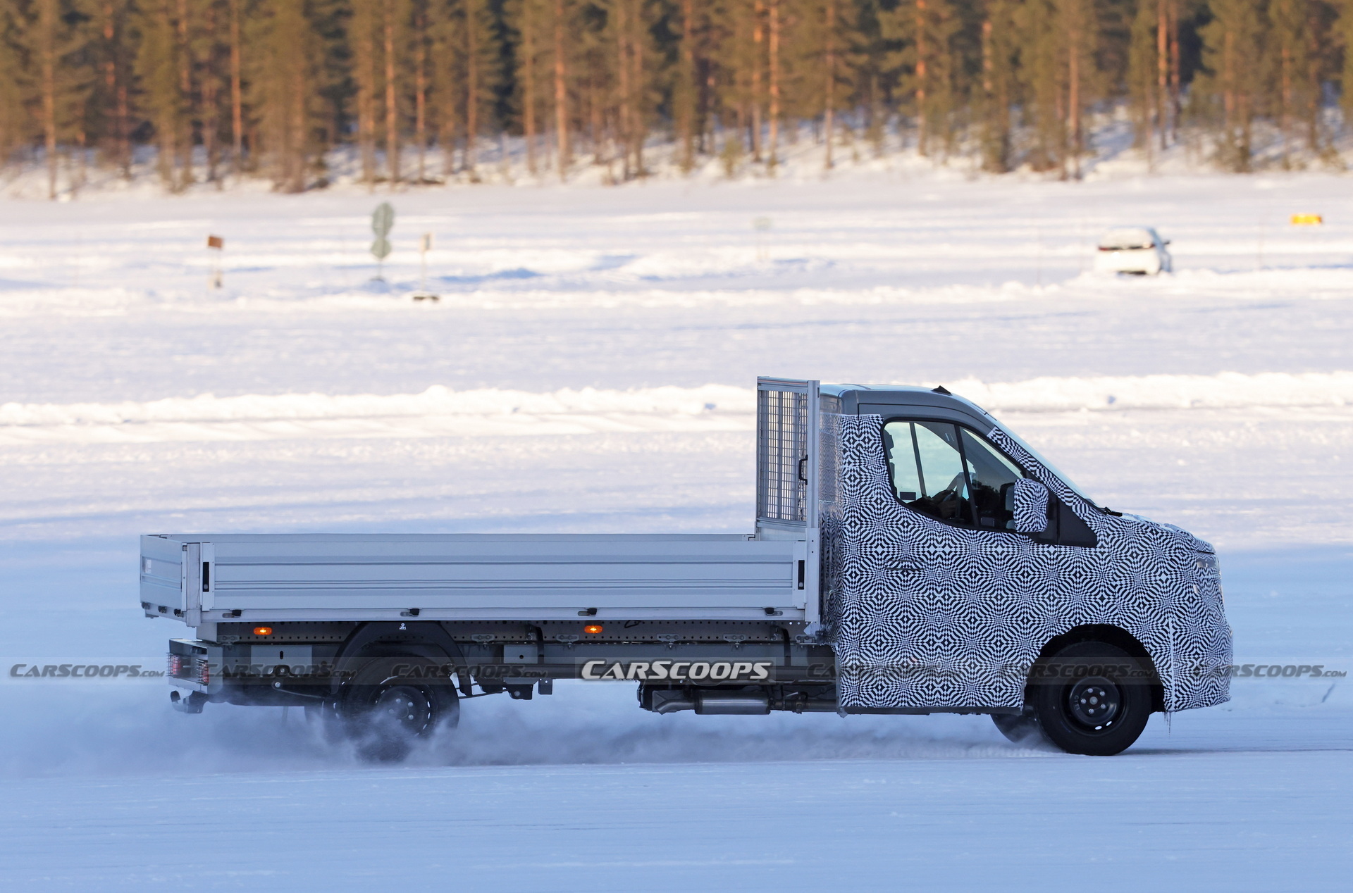 2024 Renault Master LCV Spotted With ICE And EV Powertrains | Carscoops