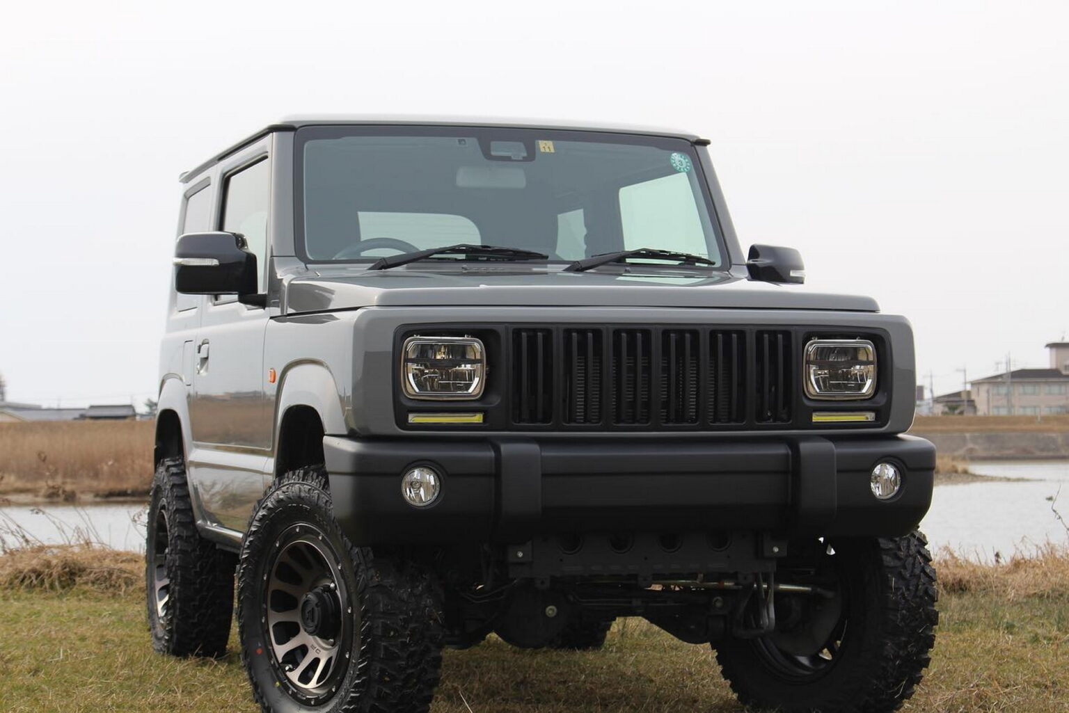 Suzuki Jimny Transformed Into A Little Jeep Cherokee XJ Impersonator ...