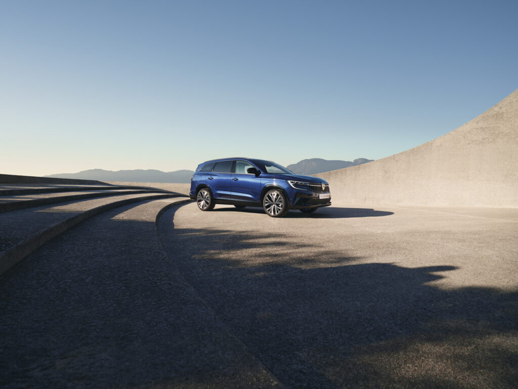 New Renault Espace Debuts As A Longer Austral SUV With Seven Seats ...