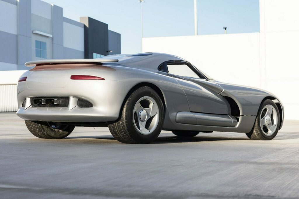 This Viper Defender Was A 1990s TV Star, But It’s Short On Venom ...
