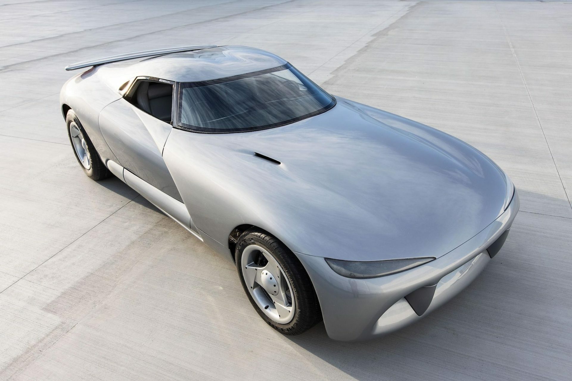 This Viper Defender Was A 1990s TV Star, But It’s Short On Venom ...