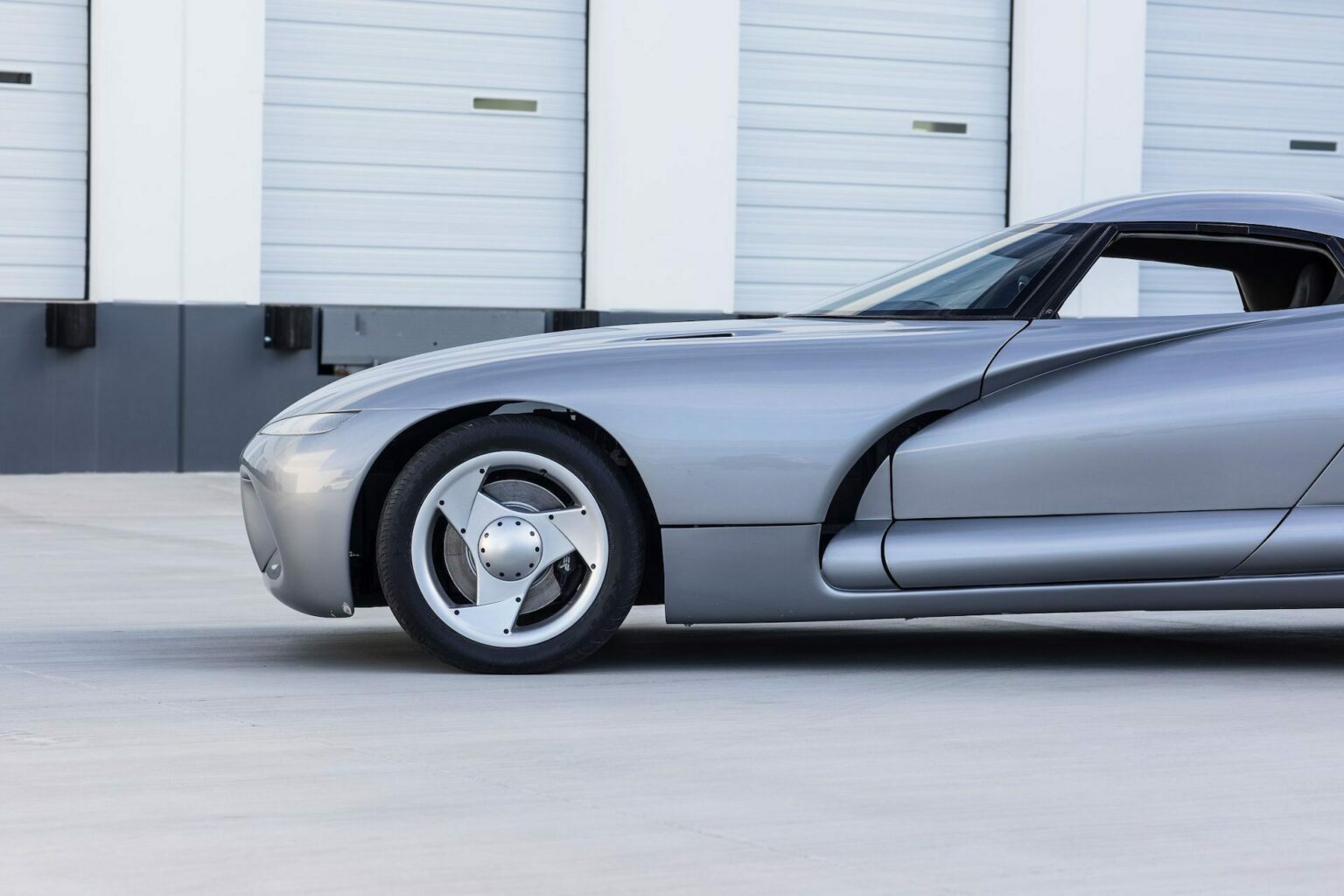 This Viper Defender Was A 1990s TV Star, But It’s Short On Venom ...