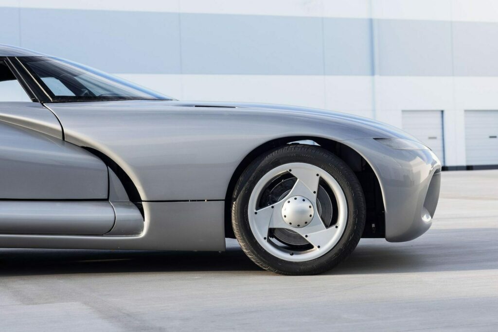 This Viper Defender Was A 1990s TV Star, But It’s Short On Venom ...