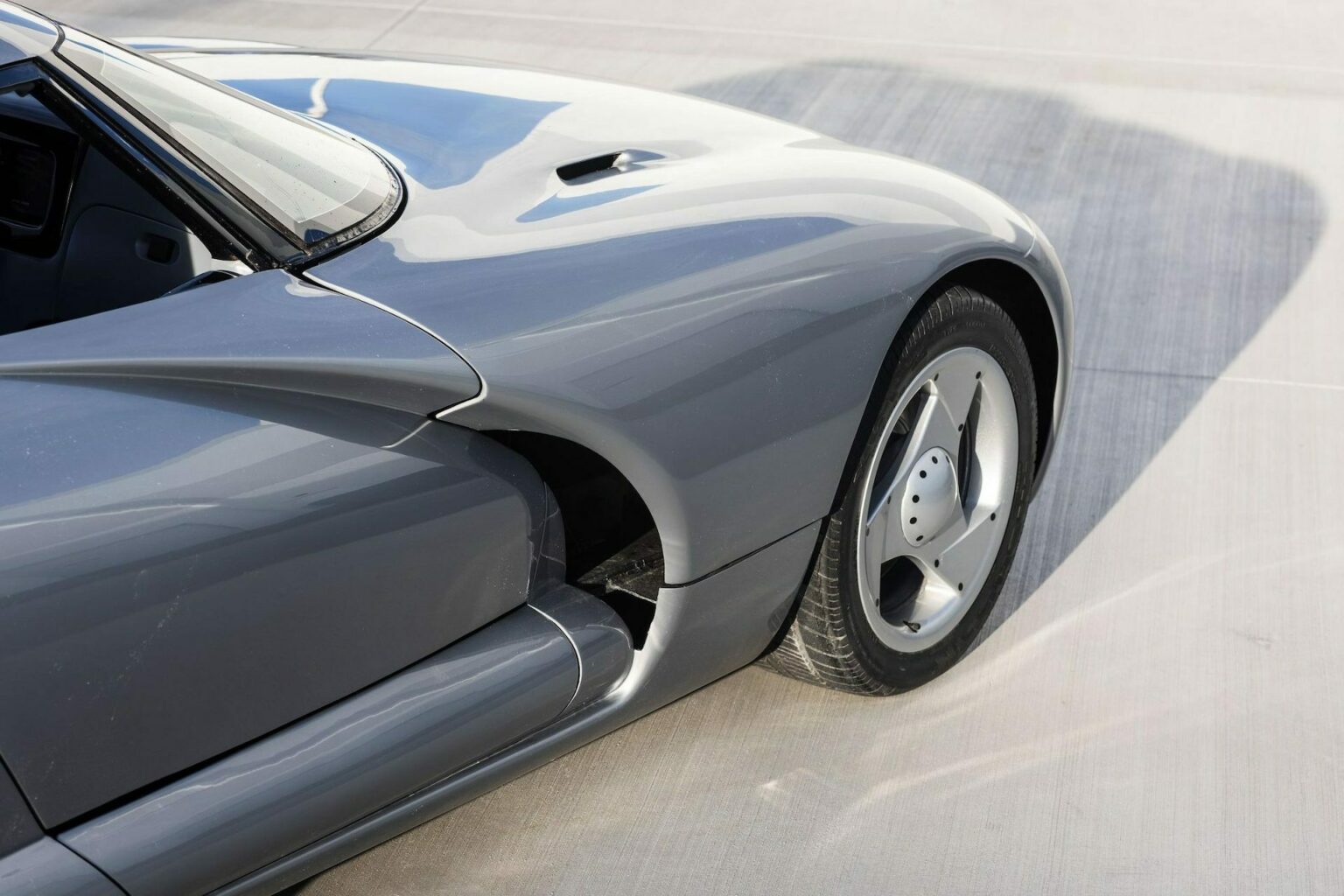 This Viper Defender Was A 1990s TV Star, But It’s Short On Venom ...