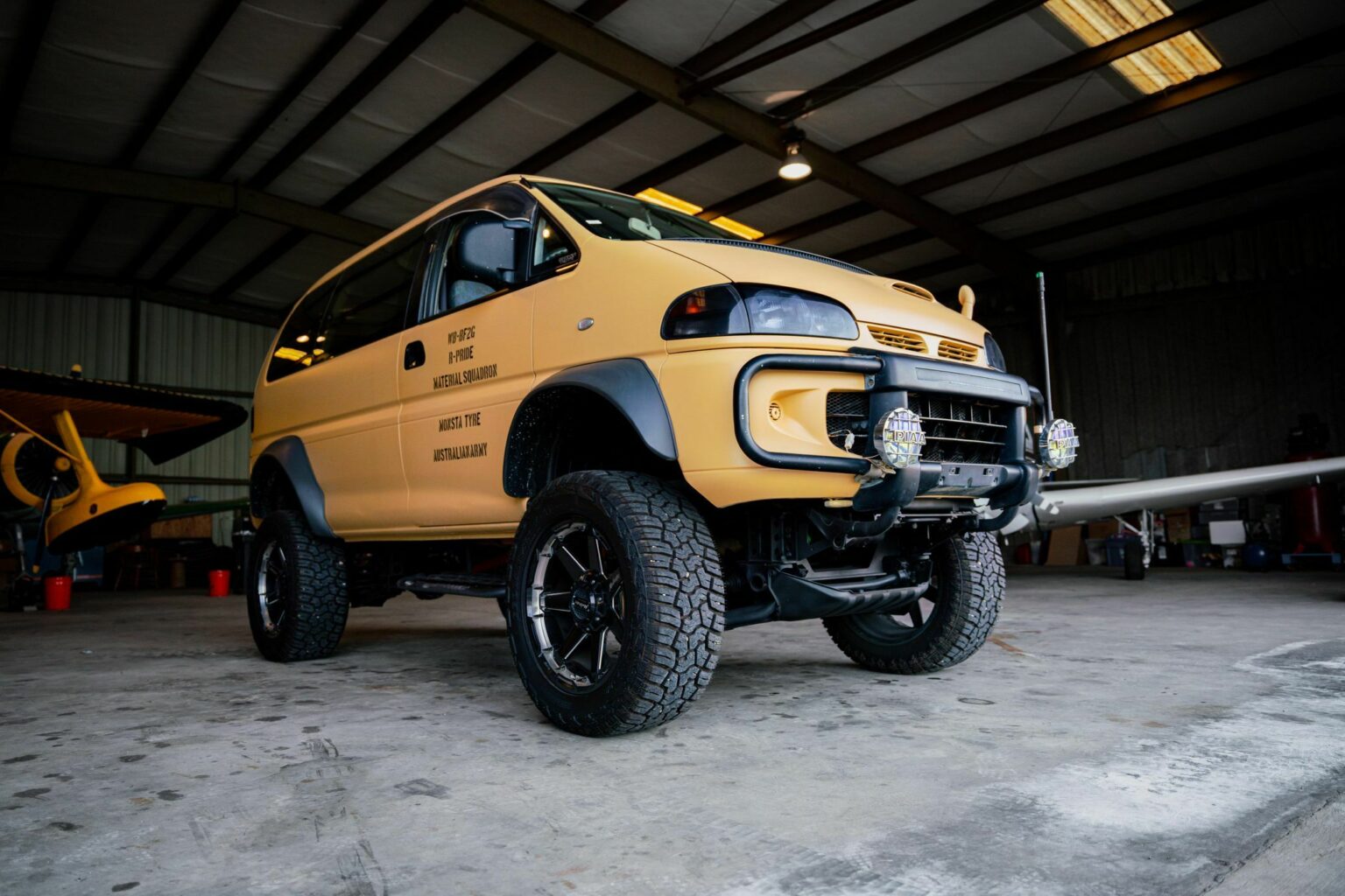 Are You Cool Enough For This Mitsubishi Delica Space Gear? | Carscoops