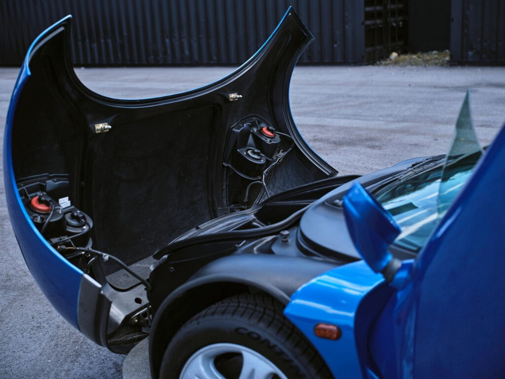 Remember Renault’s Wacky Sport Spider? There’s One For Sale In Florida ...