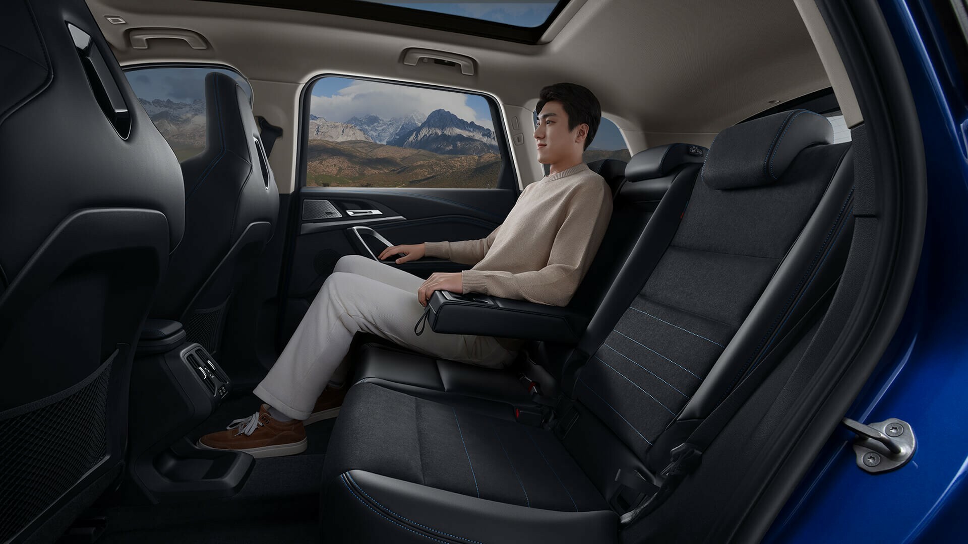 Long-Wheelbase BMW X1 And iX1 Stretch Out In Shanghai | Carscoops