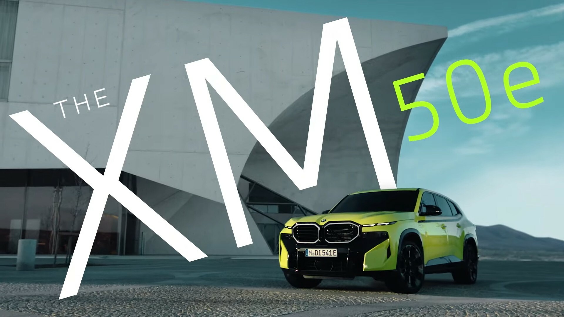 Base BMW XM 50e Makes Surprise Appearance, Offers Up To 52 Miles Of ...