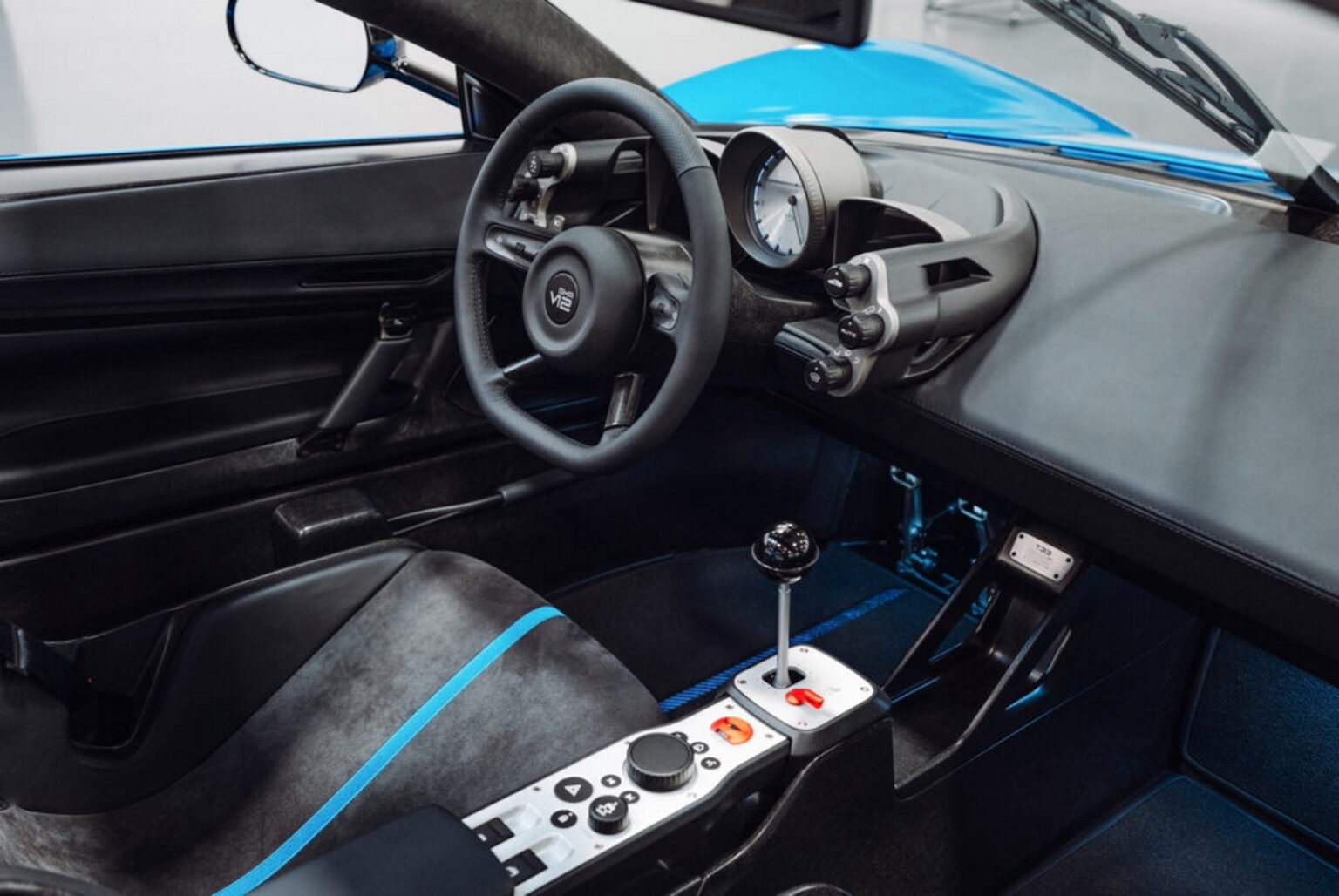 Gordon Murray Says He Was “Stupid” To Offer Automated Transmission In T ...