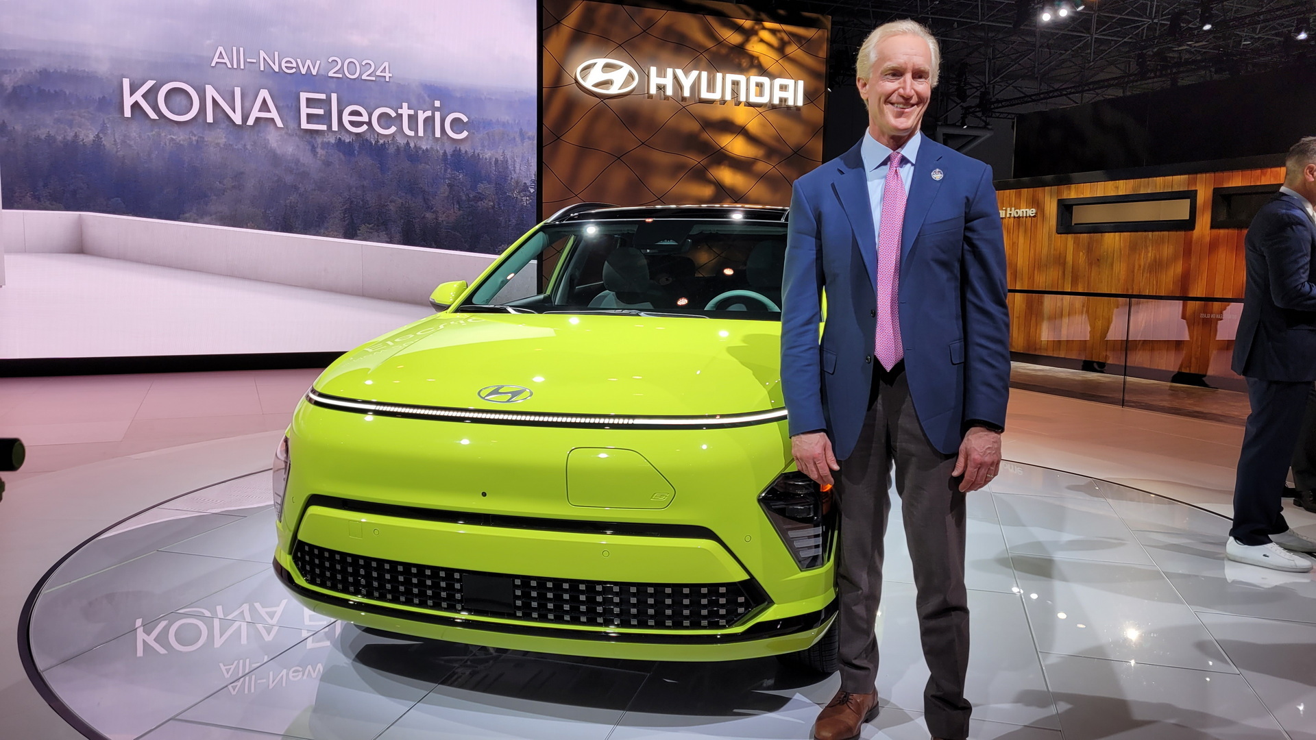 2024 Hyundai Kona Electric Brings Its Futuristic Face To America With ...