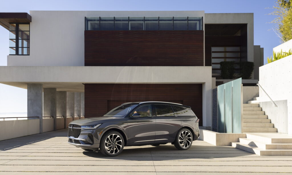 Chinese Import Helps Lincoln Achieve Best Retail Sales In Nearly Two ...