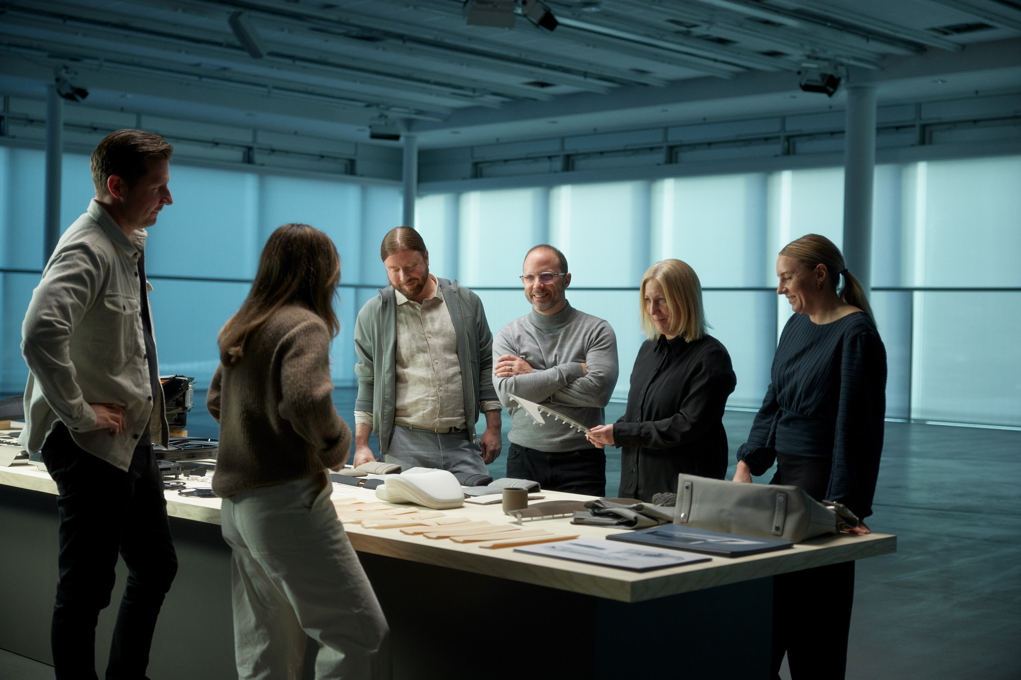 Volvo EX90 Electric SUV Will Bring The Sun Inside With SunLike LED ...