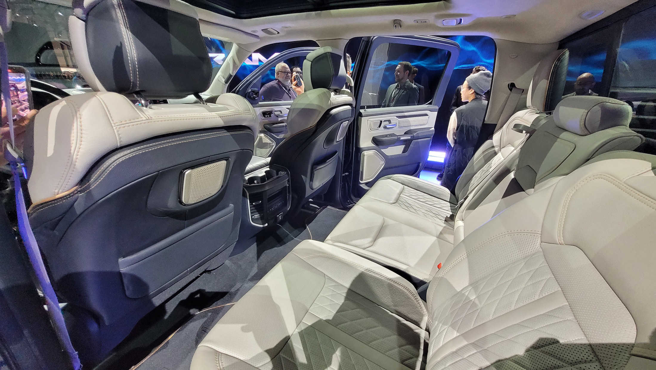 2025 Ram 1500 REV Offers Up To 500 Miles Of Range Thanks To A Ginormous ...