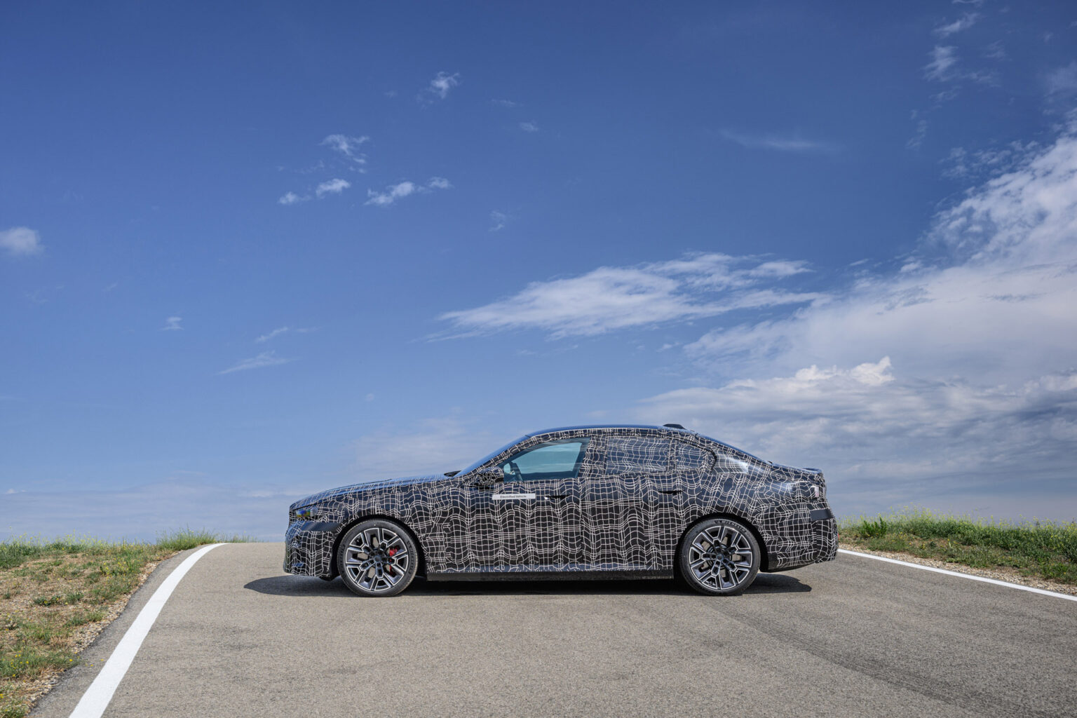 BMW’s i5 Will Change Lanes When You Look In The Mirror, Gets Super ...