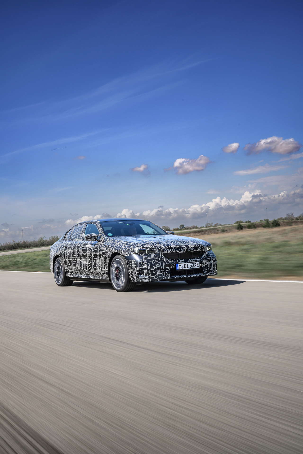 BMW’s i5 Will Change Lanes When You Look In The Mirror, Gets Super ...