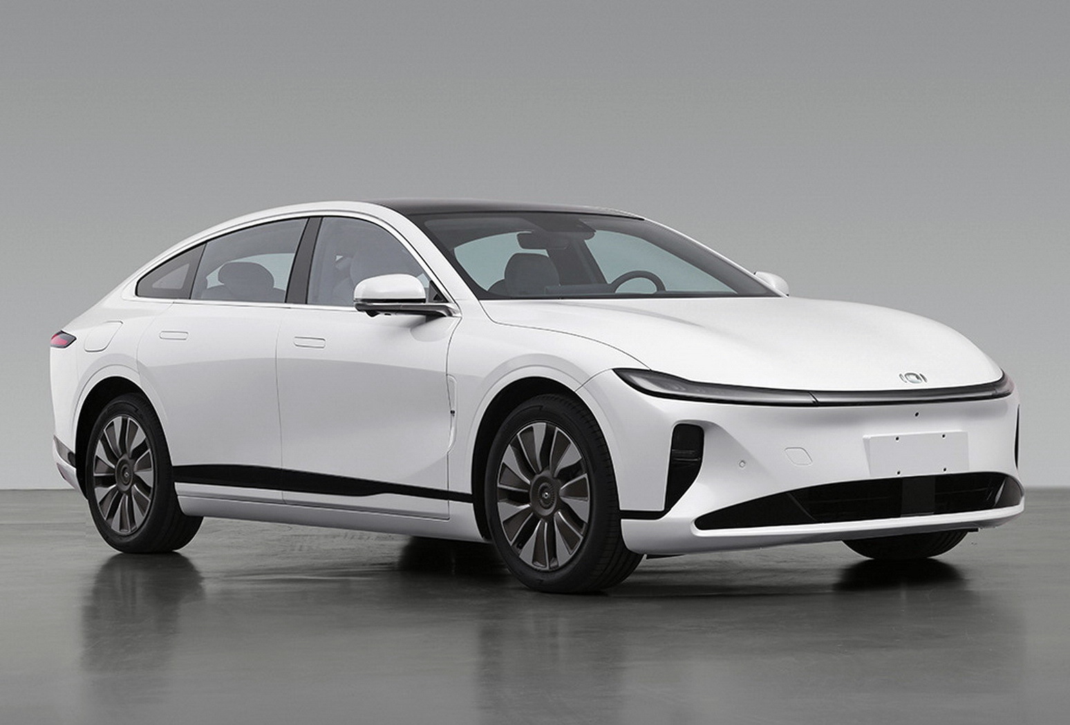 Changan’s Sleek Qiyuan A07 Sedan Takes Aim At Volkswagen ID.7 | Carscoops