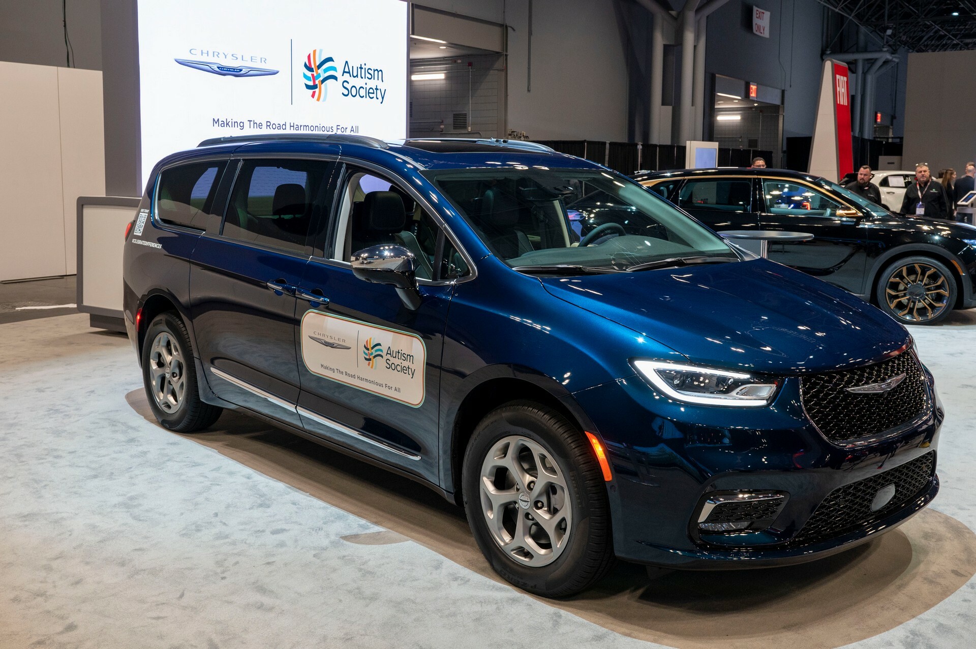 Chrysler Pacifica Gains Calm Cabin Package To Help Autistic Individuals ...