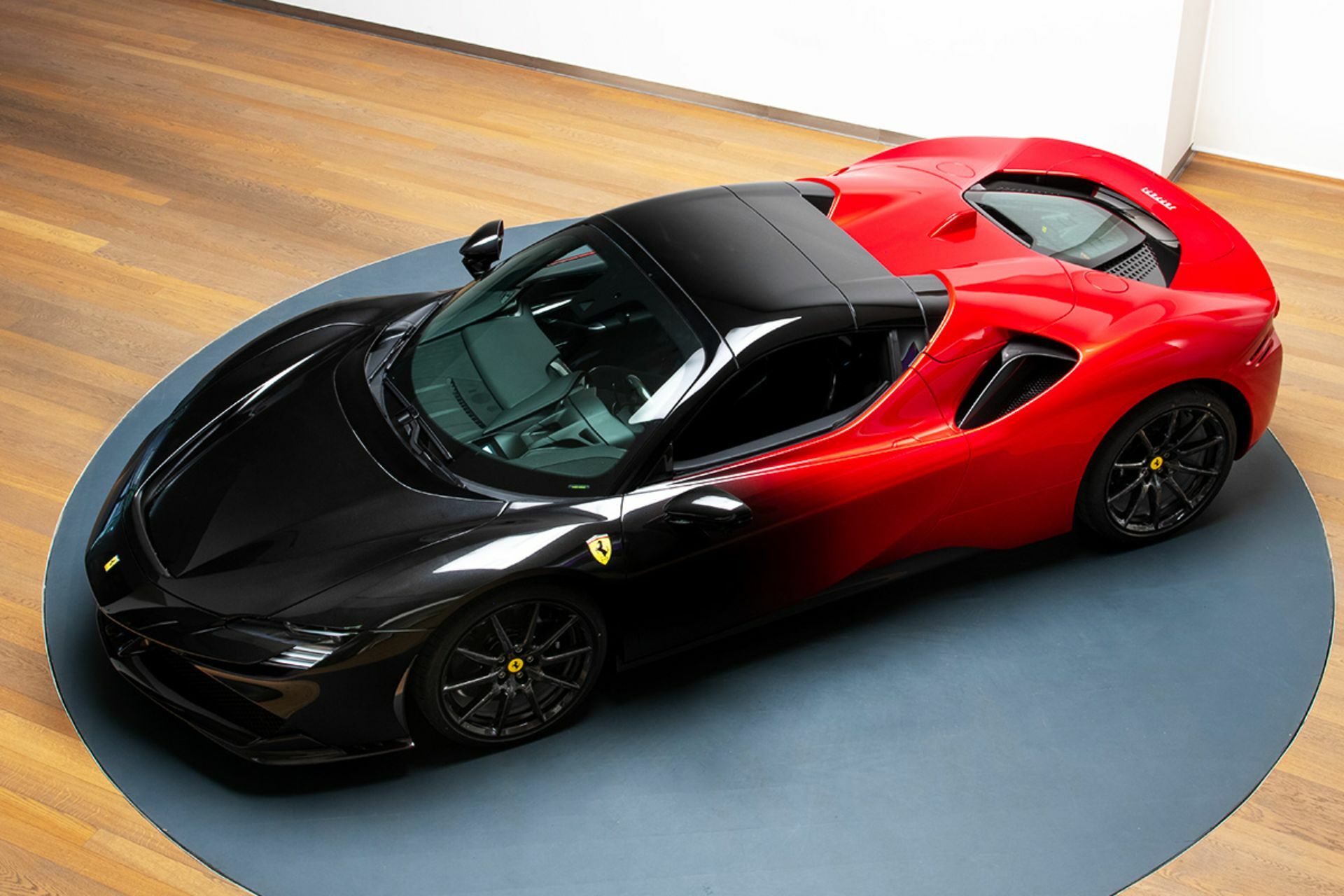 Tailor Made Ferrari SF90 Spider Gradient Paintjob Looks ...