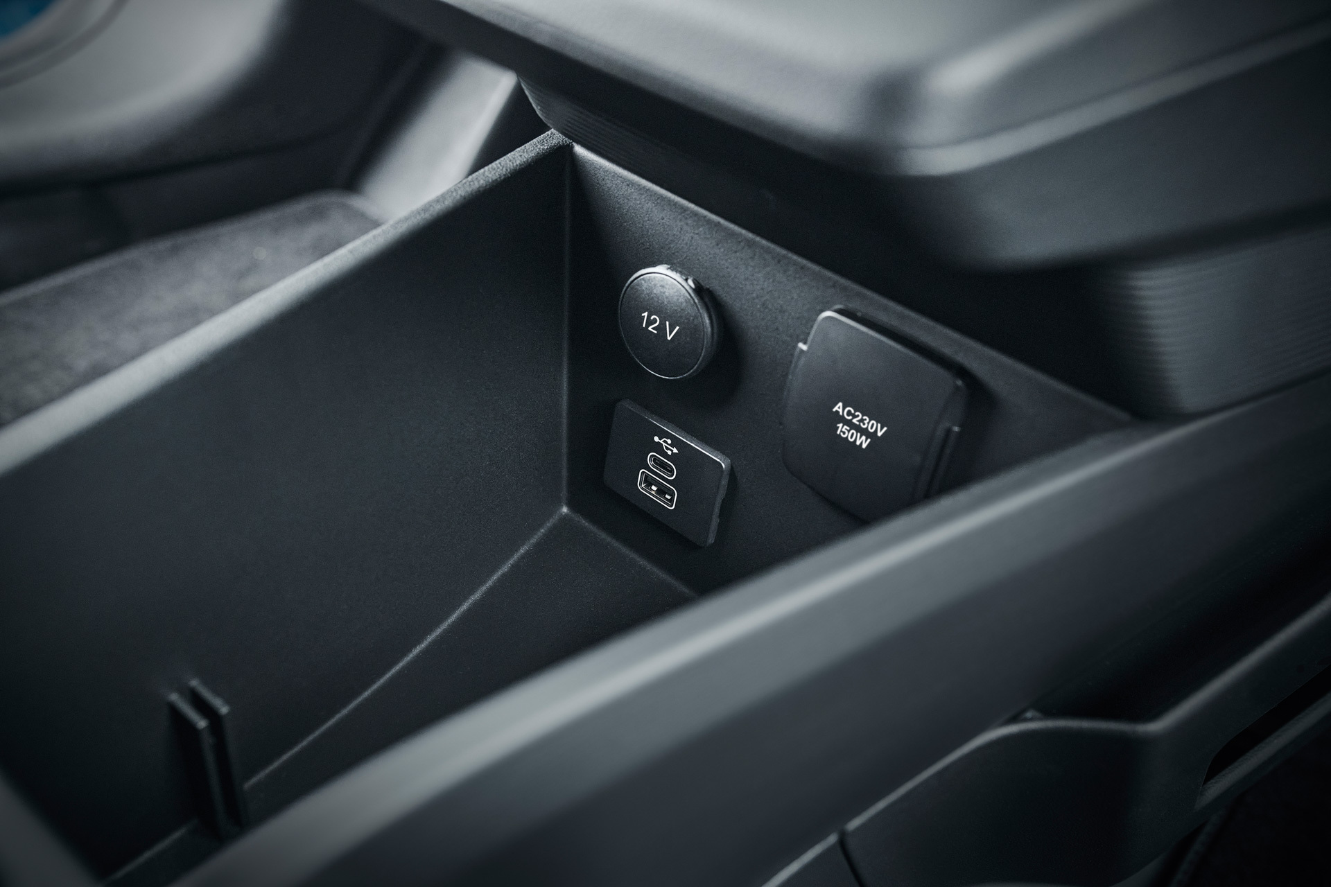 Ford Reveals Boxy New Electric E-Transit Courier, Upcoming Puma EV’s ...