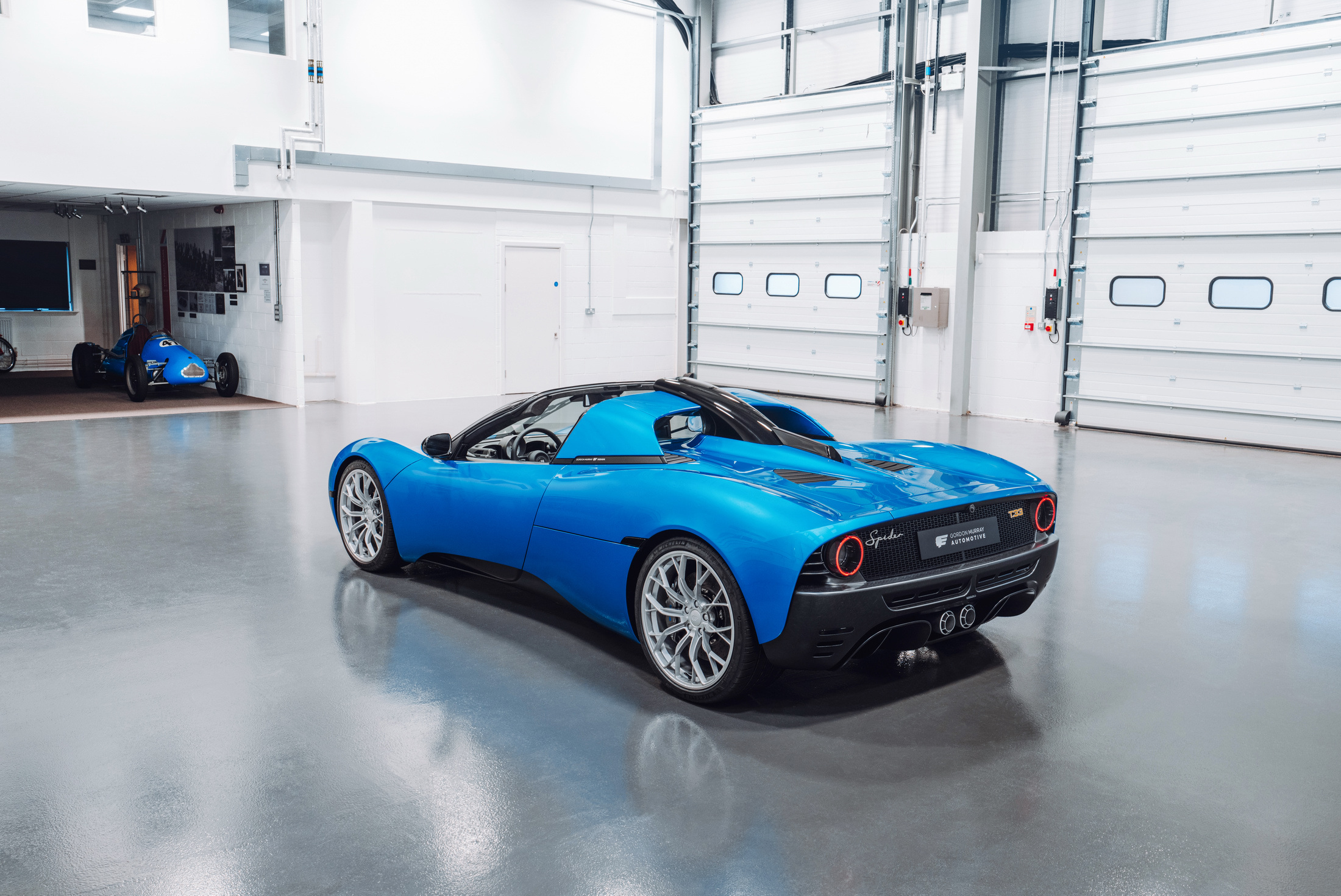 New GMA T.33 Spider Unleashes 609 HP V12 Without A Roof To Hold Back ...