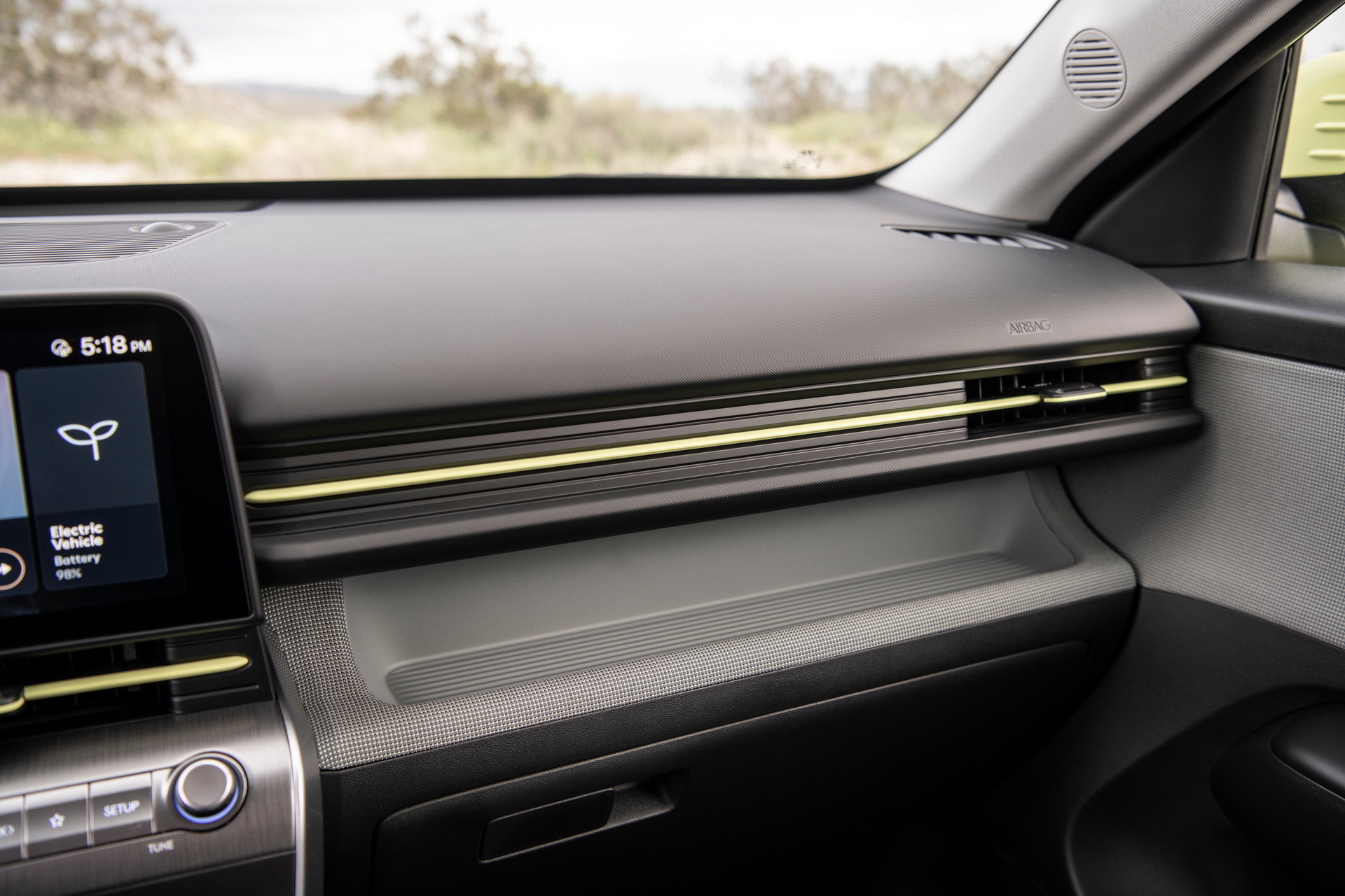 2024 Hyundai Kona Electric Brings Its Futuristic Face To America With ...