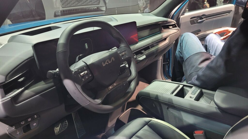 U.S. Kia EV9 Won’t Get The Swiveling Second-Row Seats That The Rest Of ...