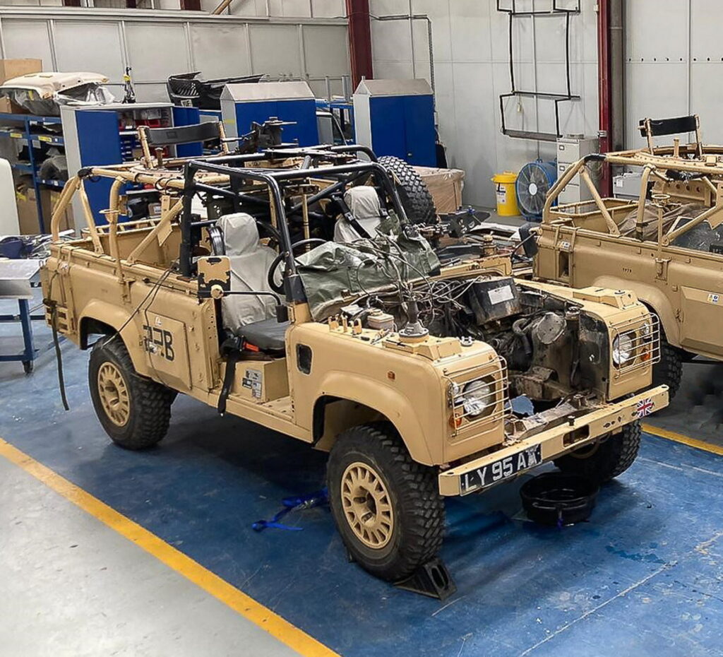 British Army To Convert Old Land Rover Defenders From Diesel To ...