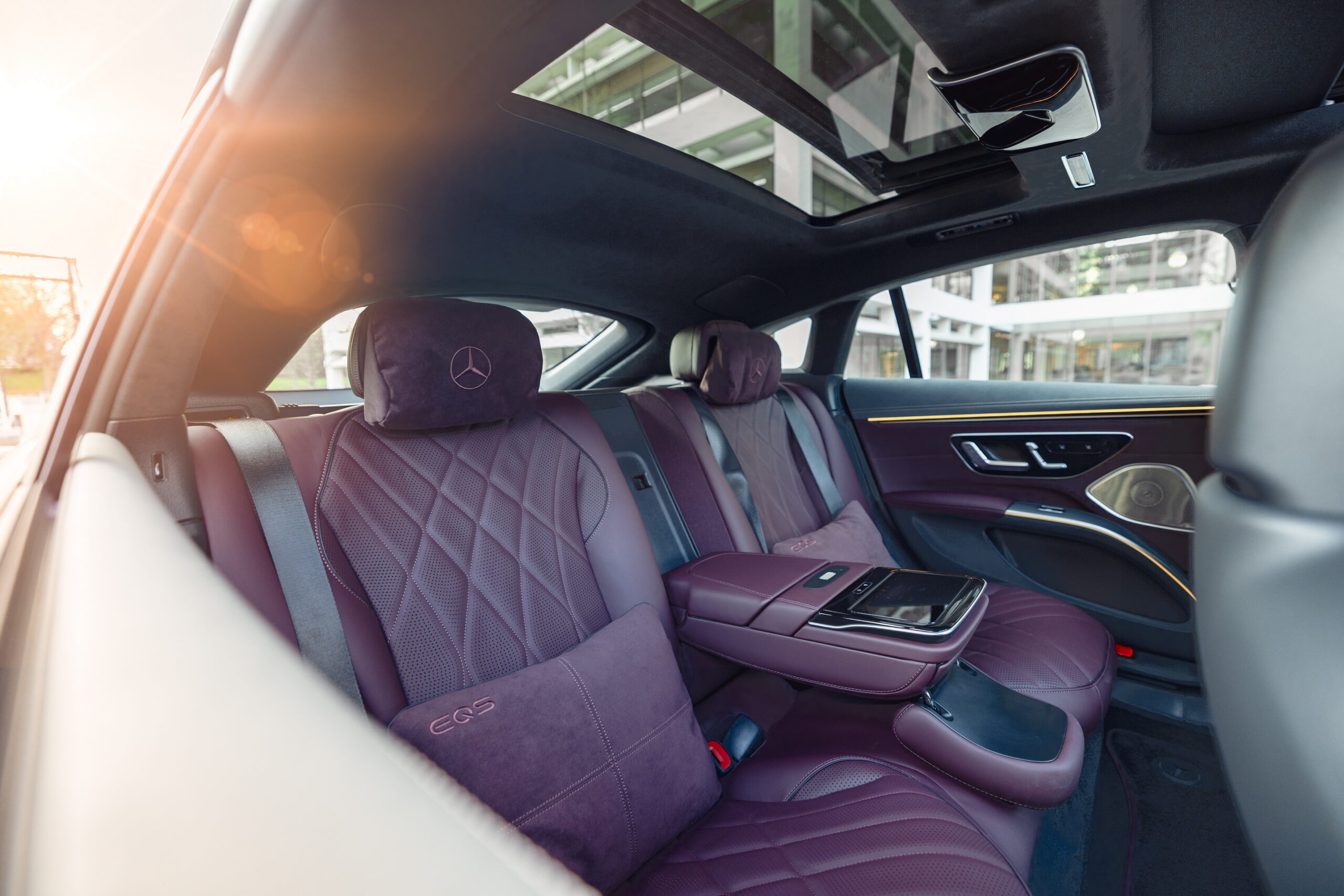 Mercedes EQS Gains Four New Luxurious Manufaktur Signature Editions In ...