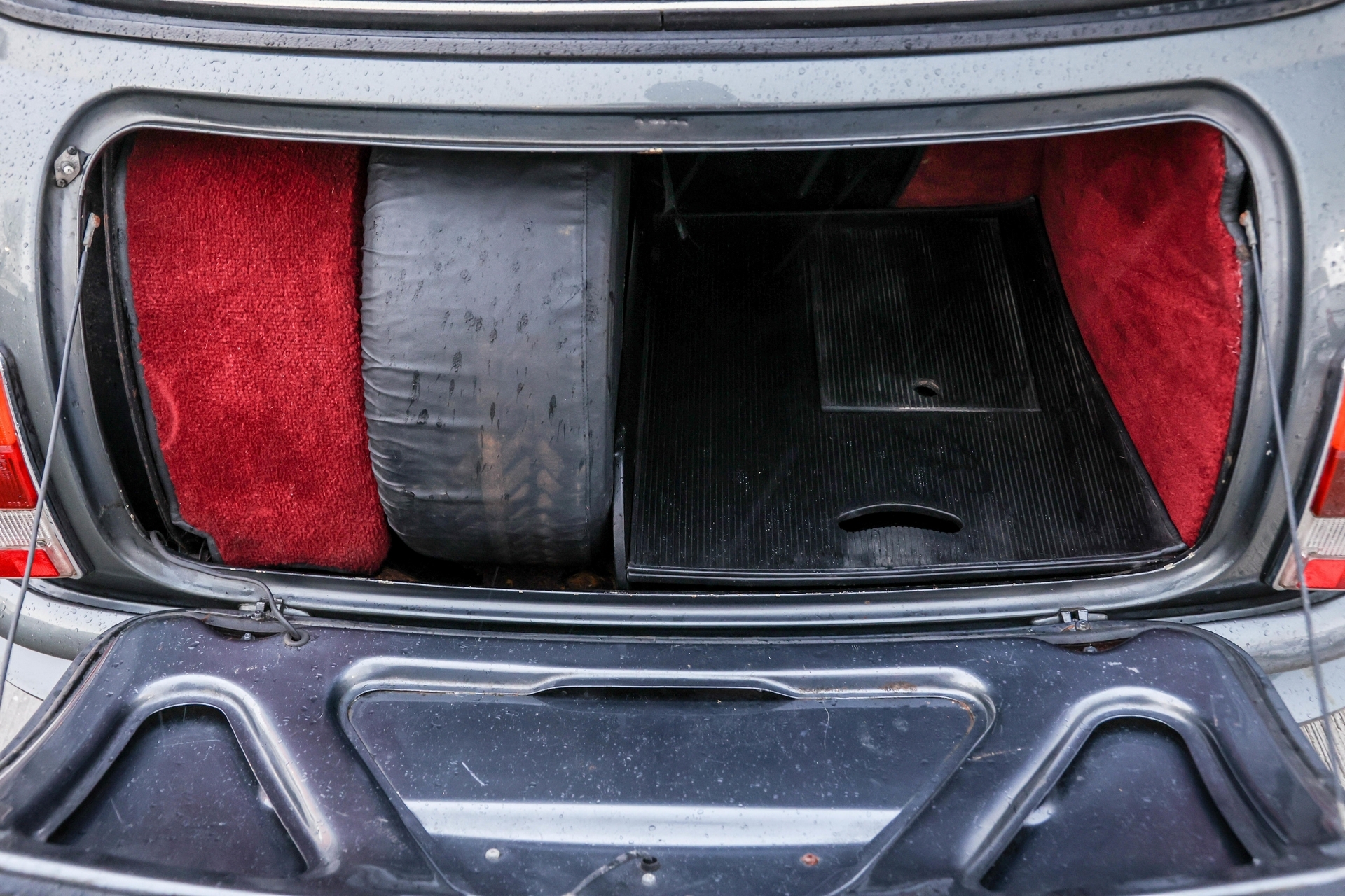 This One-Off Mini From Aston Martin’s Tickford Was Built For A Saudi ...