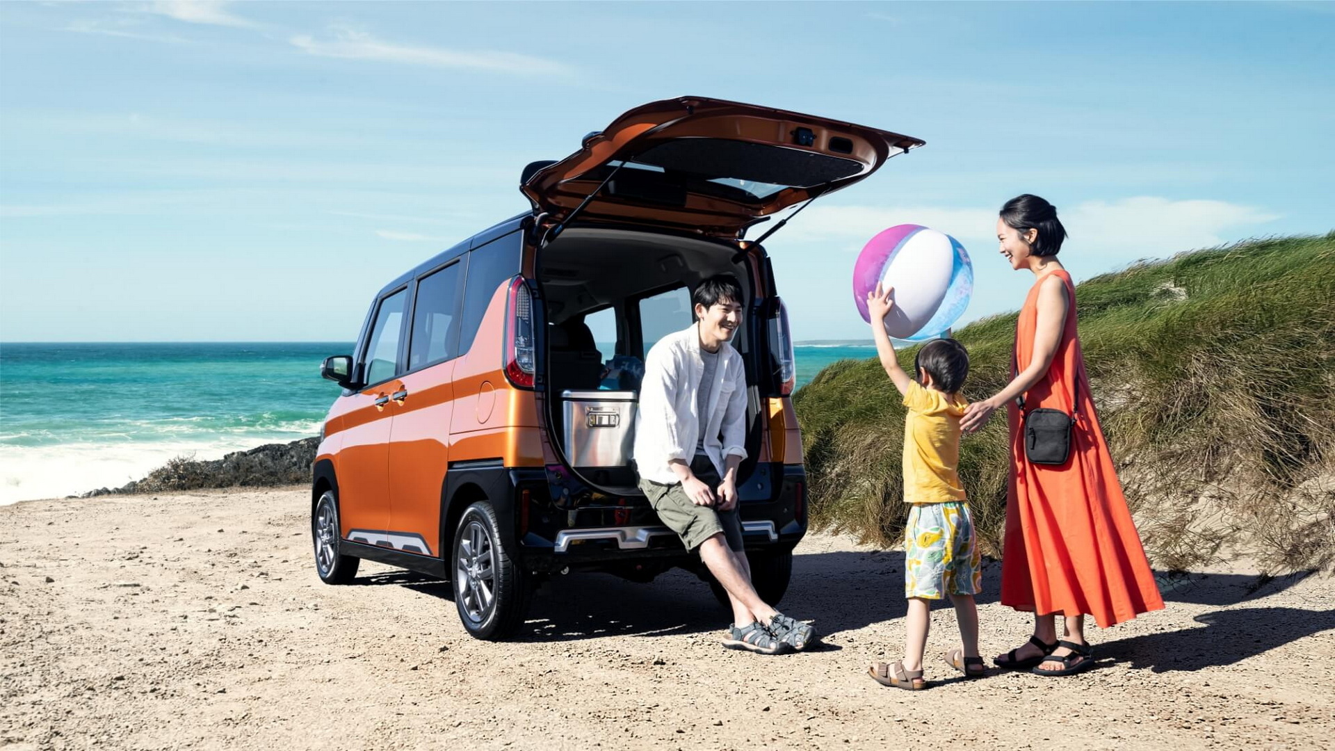 Mitsubishi Delica Mini Launched In Japan As An Adventurous Kei Car With ...