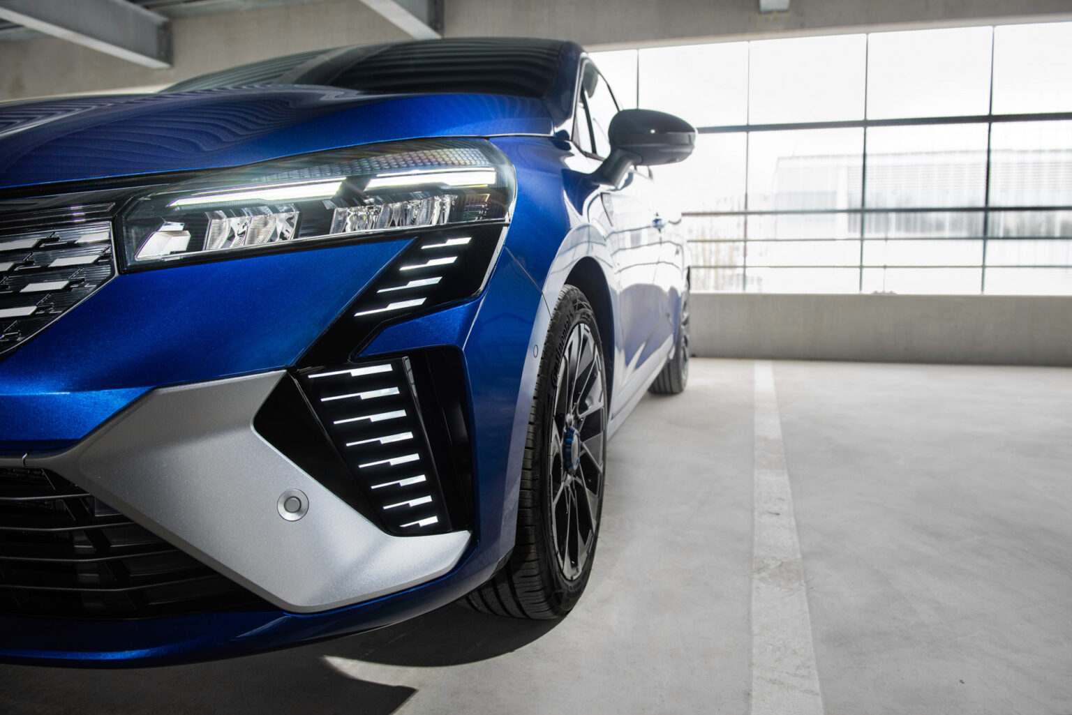 Facelifted Renault Clio Is A Supermini Survivor With New Alpine Trim ...