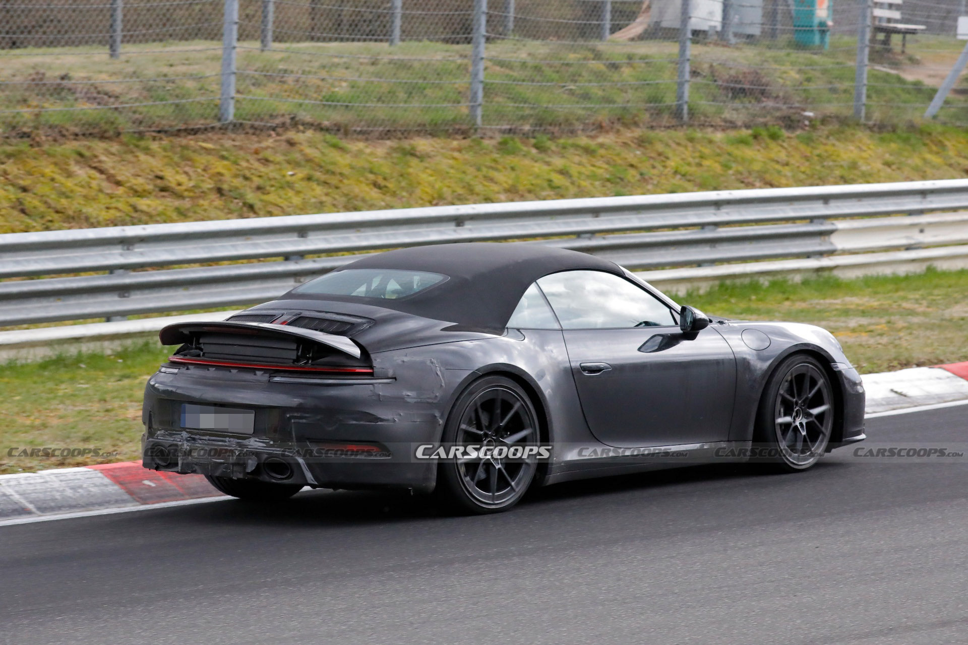 Facelifted Porsche 911 Cabriolet Strips Away Almost All Disguise ...
