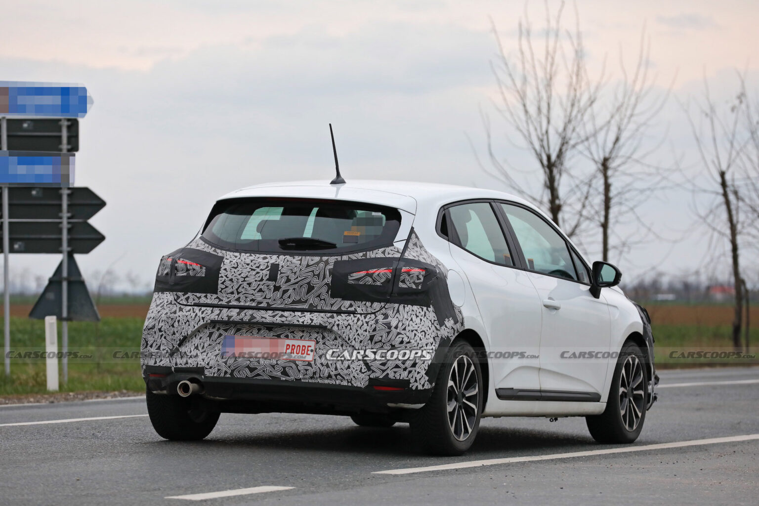 Facelifted 2024 Renault Clio Gains Big Espace-Style Grille | Carscoops
