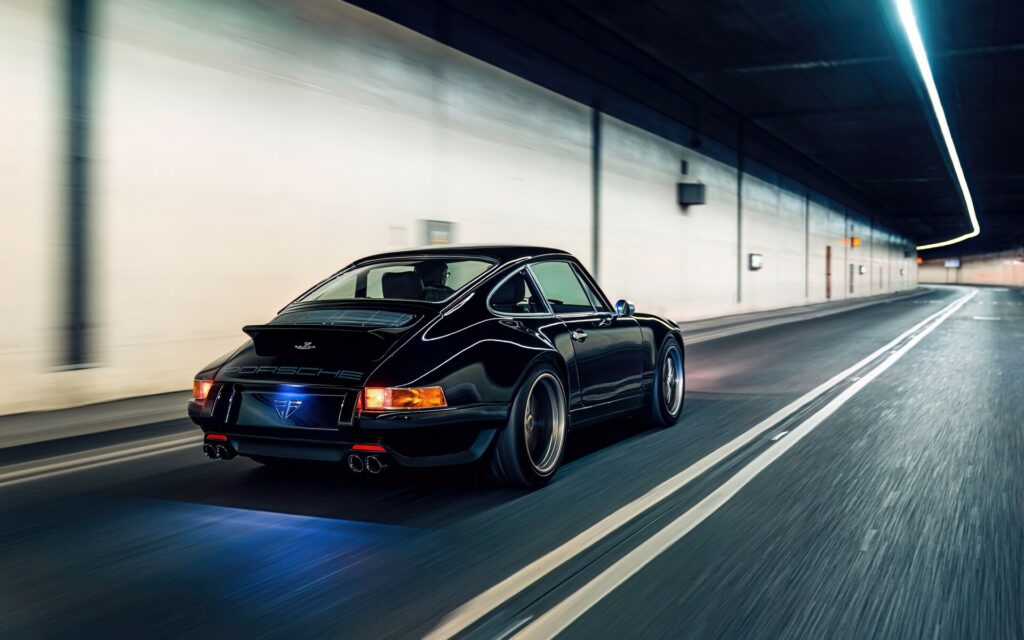 Theon’s Porsche 911 Restomod Coming To Salon Privé With A 400 HP 4.0 ...