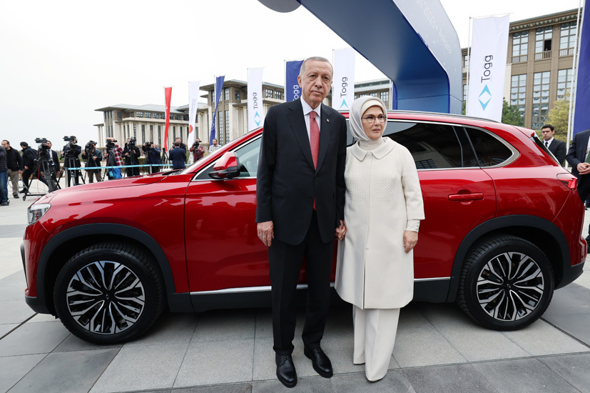 President Erdogan Takes Delivery Of Turkey’s First Togg T10X Electric ...