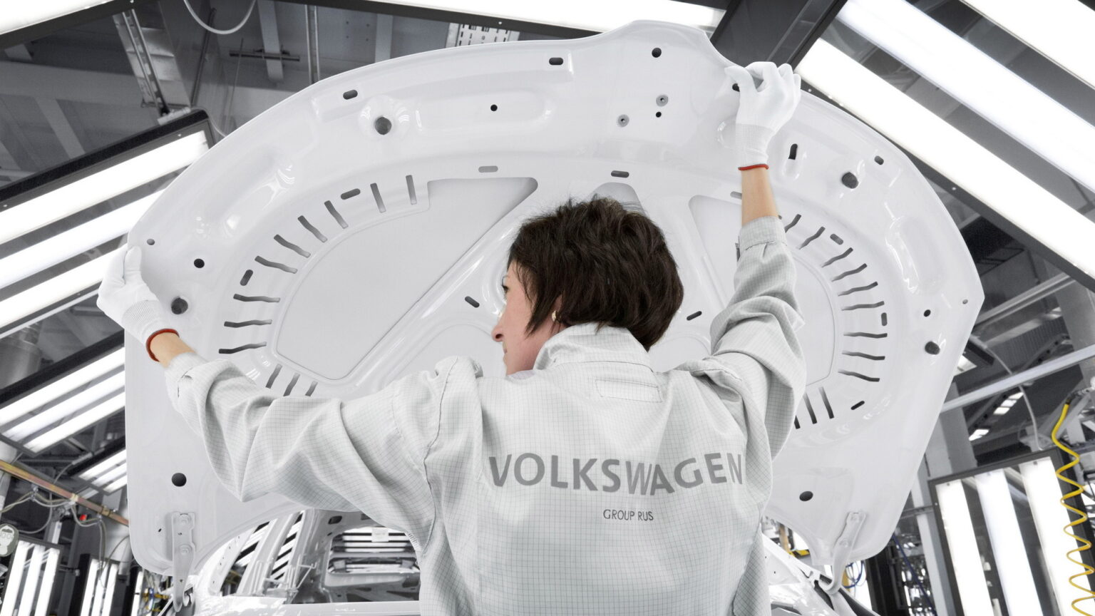 GAZ Group Sues Volkswagen For $348 Million In Russia | Carscoops