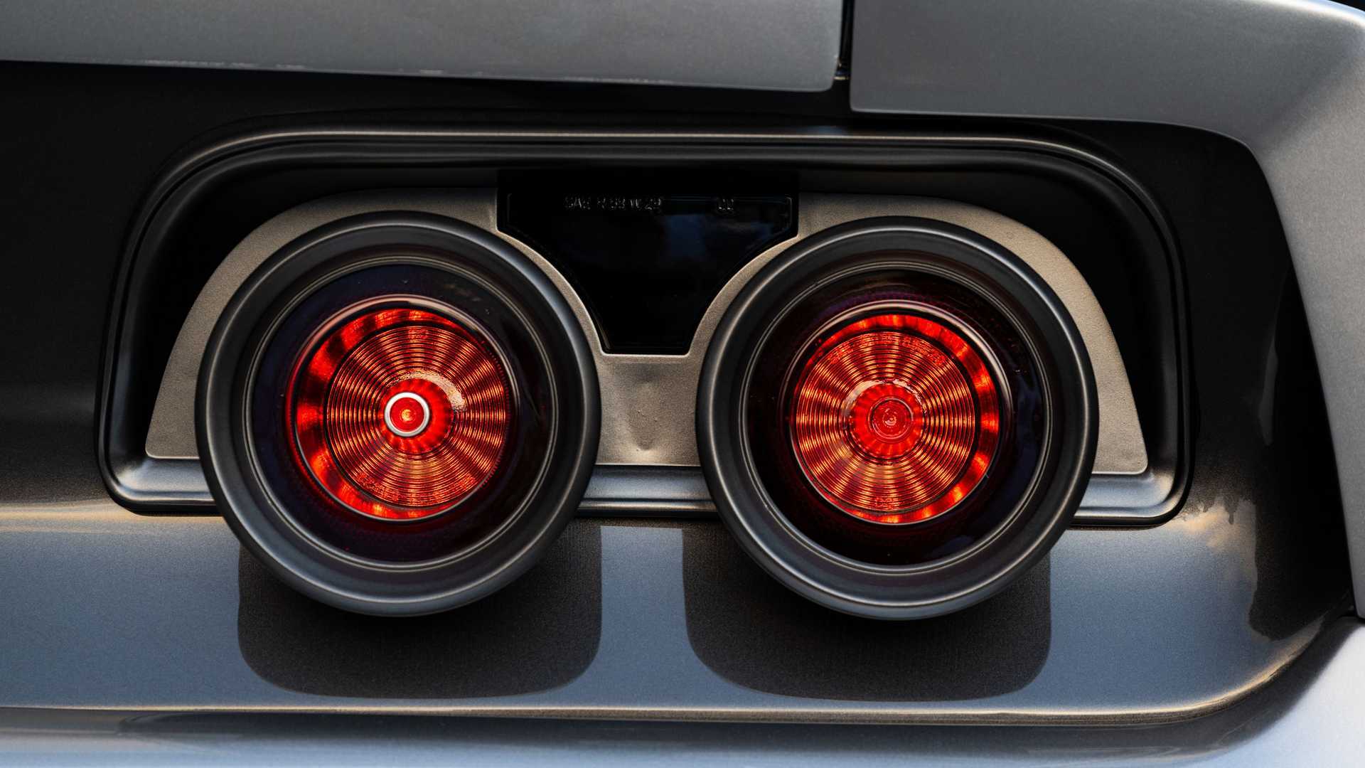 This Dodge Challenger Hellcat Makes Its Best Impression Of An Old ...