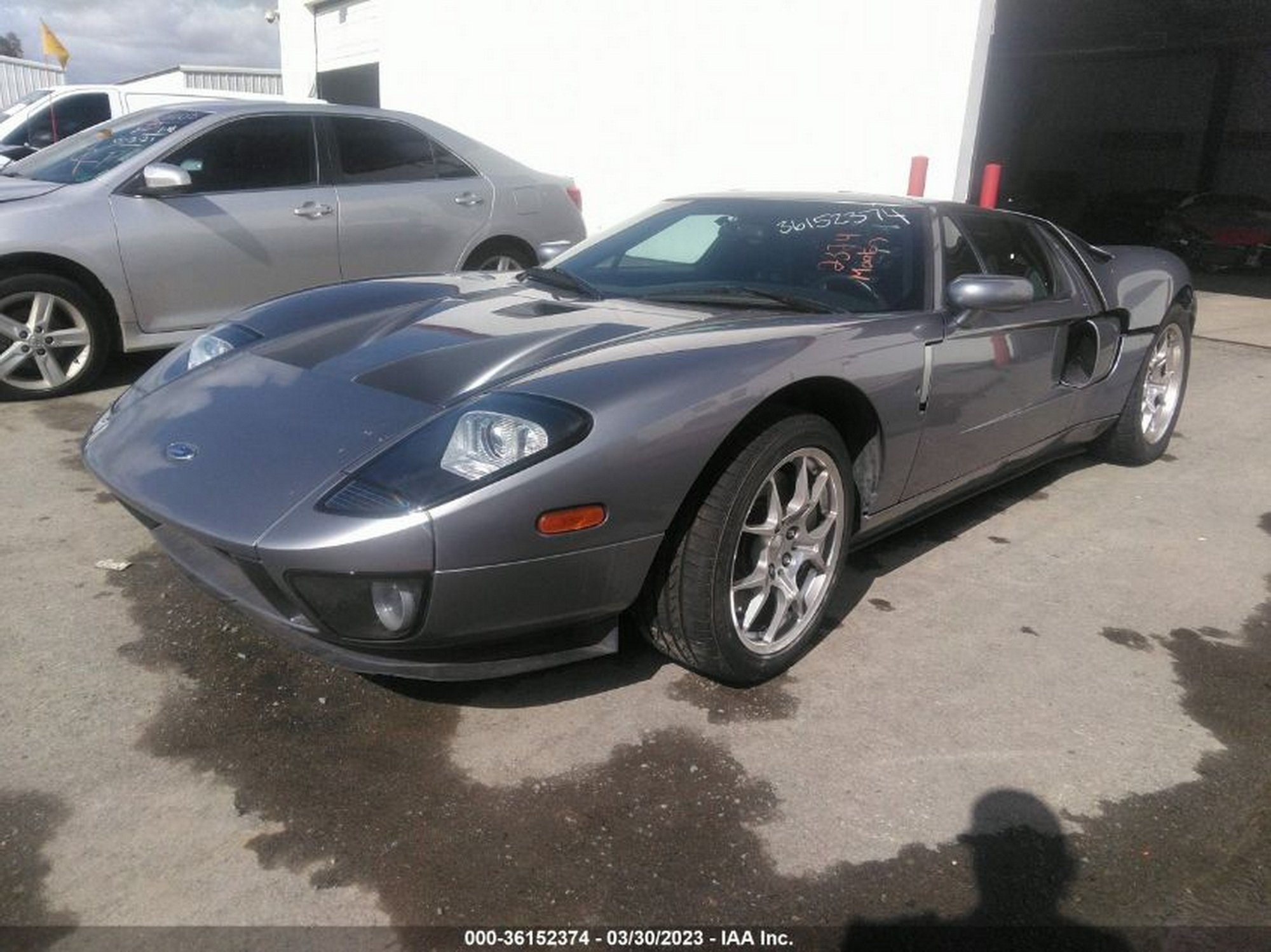 Wrecked 2006 Ford GT For Sale: A Project For Brave Buyers Or Lost Cause ...