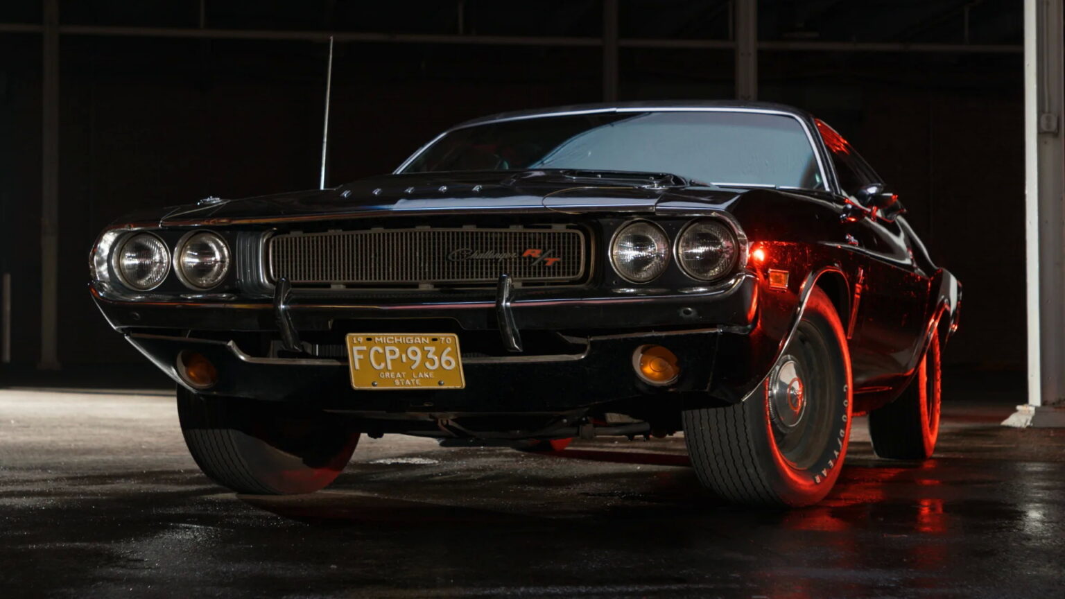 Famous ‘Black Ghost’ 1970 Dodge Challenger Sold For Over $1 Million ...