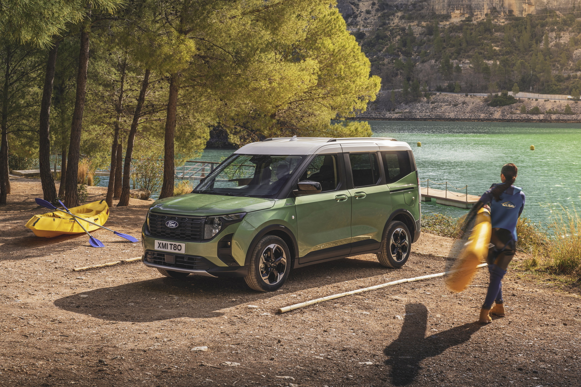 New Ford Tourneo Courier Debuts With Rugged Active Trim, ICE, And EV ...