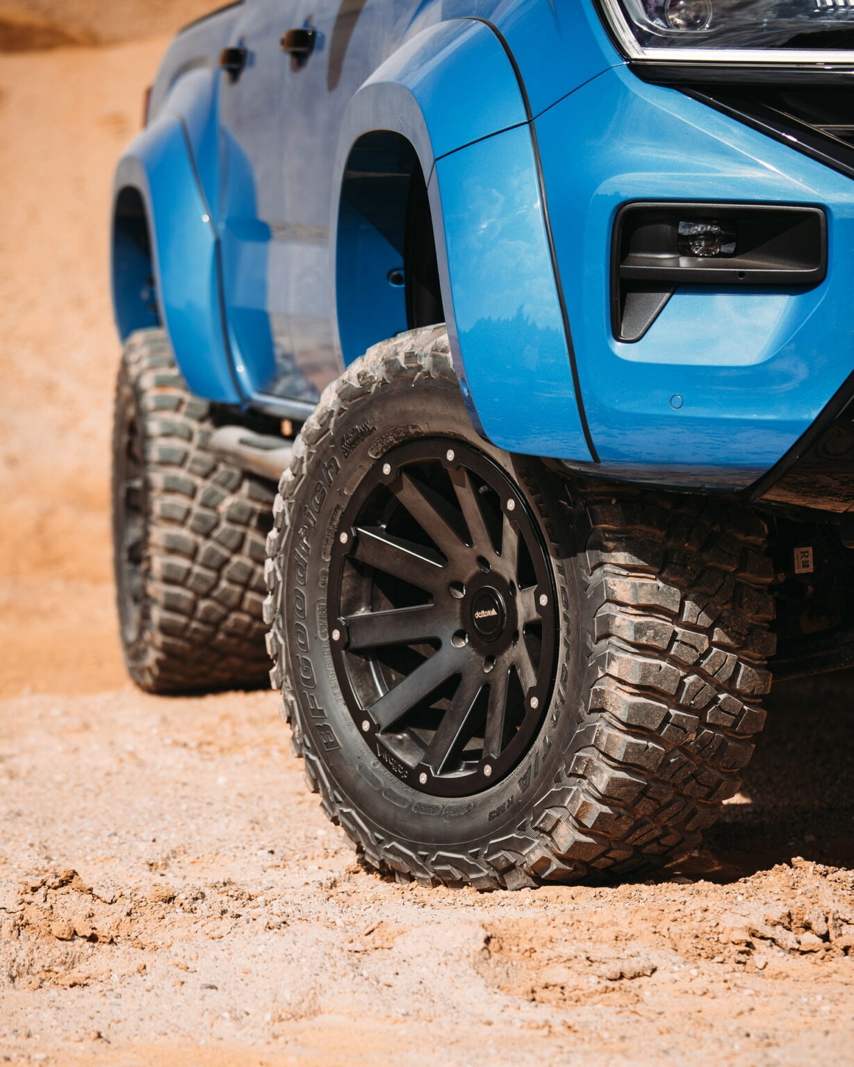 VW Amarok Enters Beast Mode With Wide Fenders And Massive Ground ...