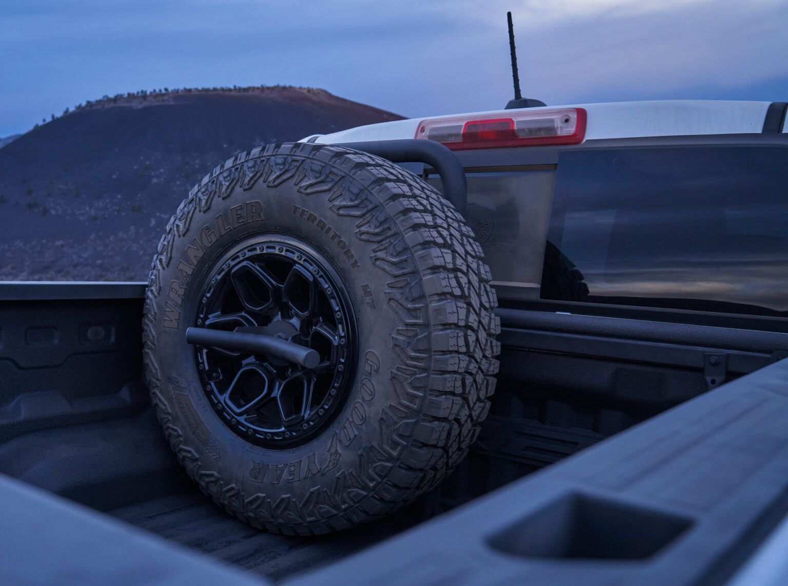 2024 Chevrolet Colorado ZR2 Bison Is Ready To Roam Almost Anywhere ...